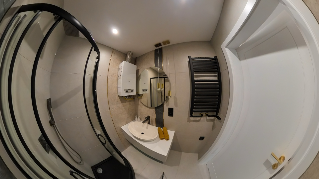 Tap to explore this 360 perspective. - Insta360